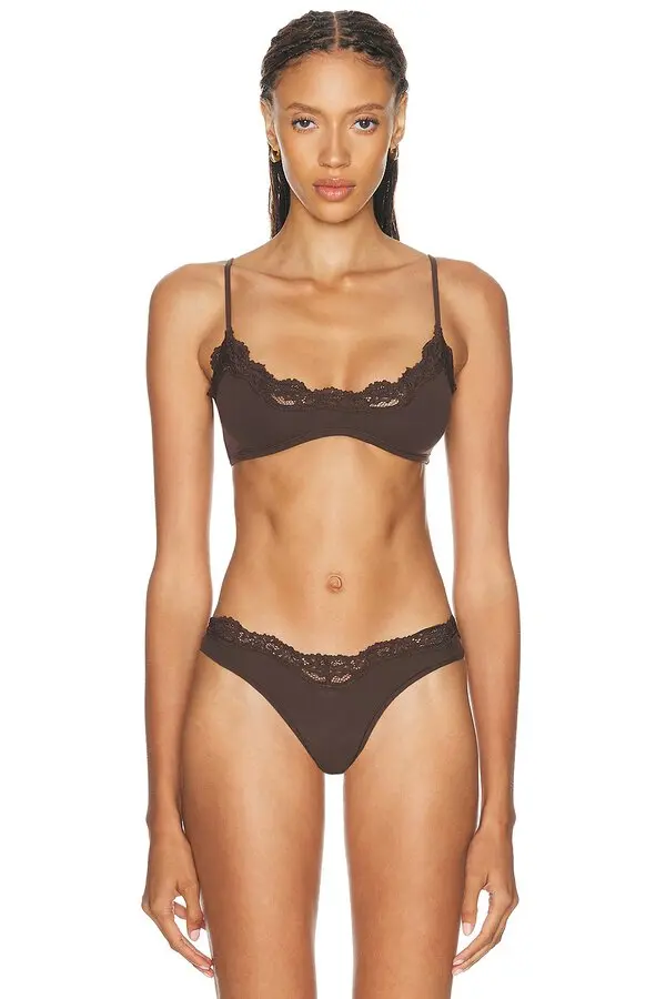 SKIMS Fits Everybody Lace Scoop Bralette In Pink - Espresso