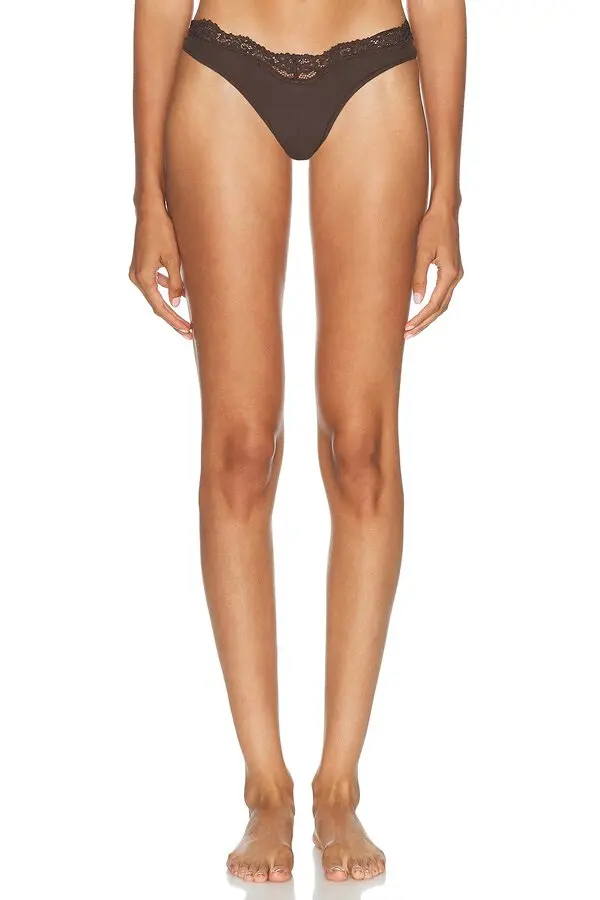 SKIMS Fits Everybody Lace Dipped Thong In Pink - Espresso