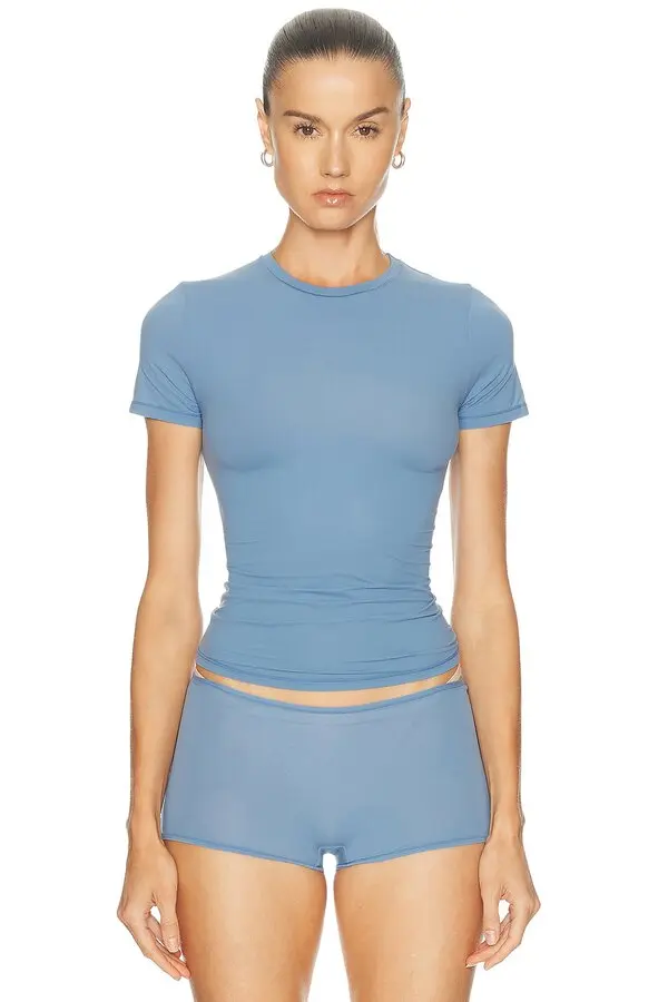SKIMS Fits Everybody Short Sleeve T-shirt - Arctic