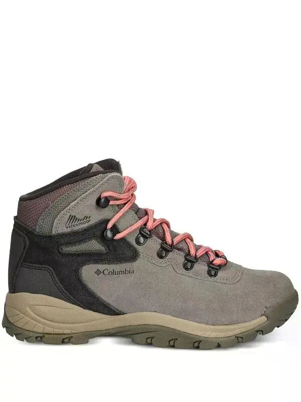 Columbia Newton Ridge™ Plus Lace-up Hiking Boots - Grey