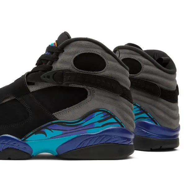 JORDAN 8 Retro Sneakers