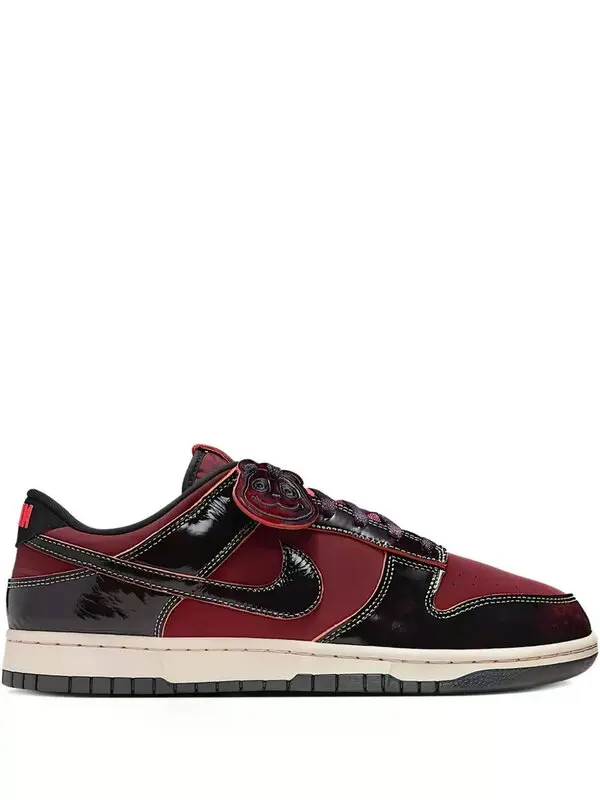 Nike Dunk Low Se Panda Sneakers - Red