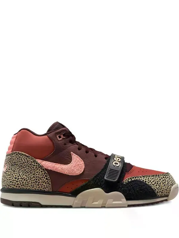 Nike Air Trainer 1 Arts-rec Limestone Sneakers - Red