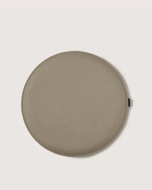 GRAF LANTZ Zabuton Merino Wool Round Seat Cushion - Clay