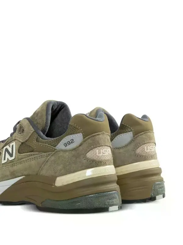 NEW BALANCE 992 Suede Sneakers - Green