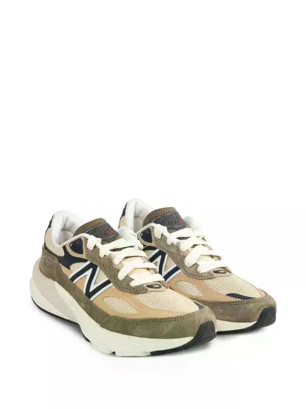 NEW BALANCE 990 Sneakers - Green