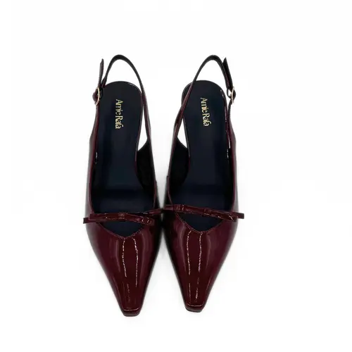 AMIE RAFA Georgia Pointy Toe Bow Kitten Heels - Burgundy