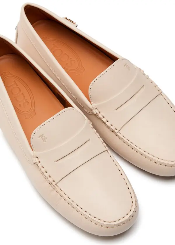 TOD'S Gommino Leather Loafers - Ivory