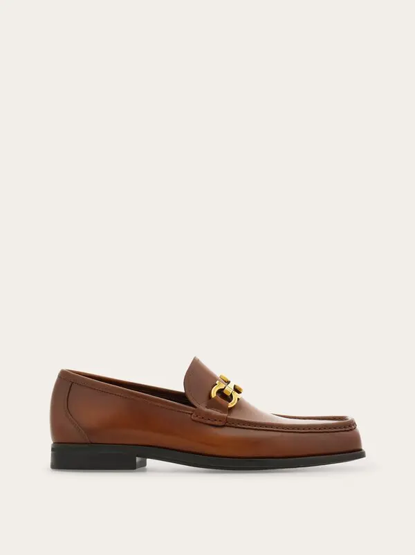 FERRAGAMO Gancini Buckle Loafer - Brown