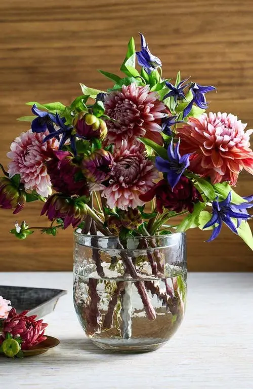 THE COLLECTIVE HOME Floral Flower Frog Tall