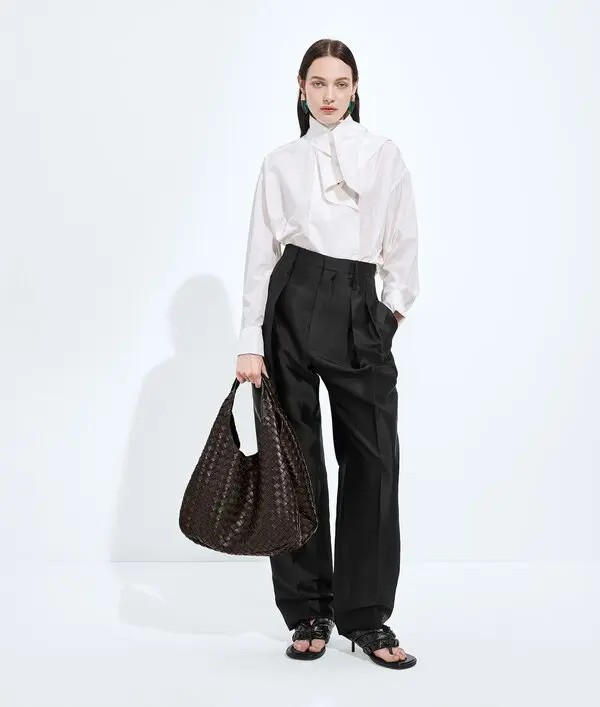 Bottega Veneta Intrecciato Leather Campana Shoulder Bag - Fondant