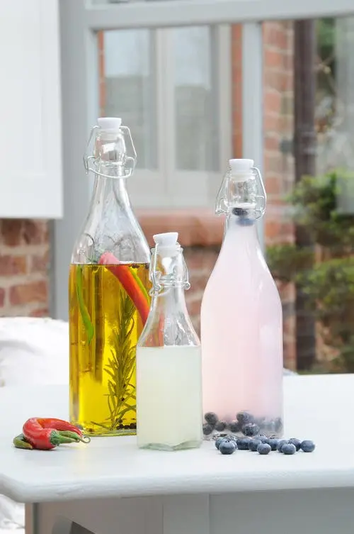 KILNER Square Swing Top Bottle