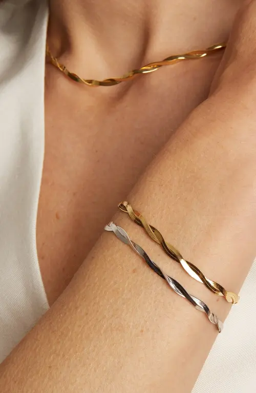 AURATE Herringbone Twist Bracelet - Yellow Vermeil/ 7in