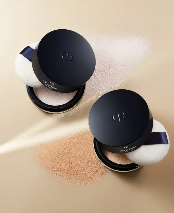 CLE DE PEAU BEAUTE Translucent Loose Powder - Light