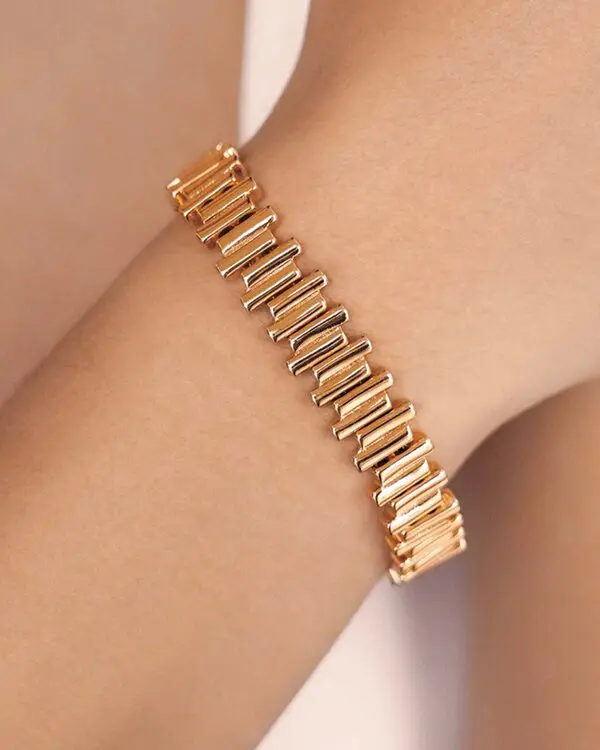Ettika Chunky Rectangular Link Bracelet - Gold