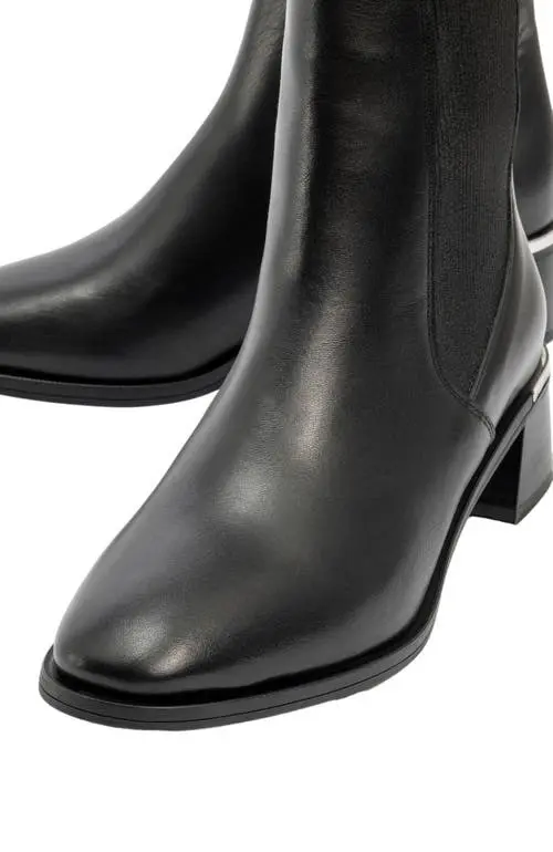 FOREVER & ALWAYS SHOES Neiva Leather Chelsea Boots - Black Leather