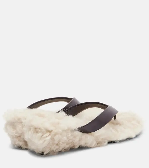 Le Monde Beryl Shearling-trimmed Leather Thong Sandals