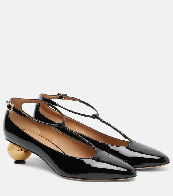 FERRAGAMO Tania 40 Patent Leather Pumps - Black