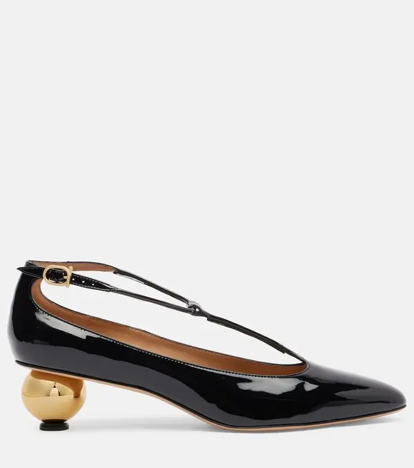 FERRAGAMO Tania 40 Patent Leather Pumps - Black
