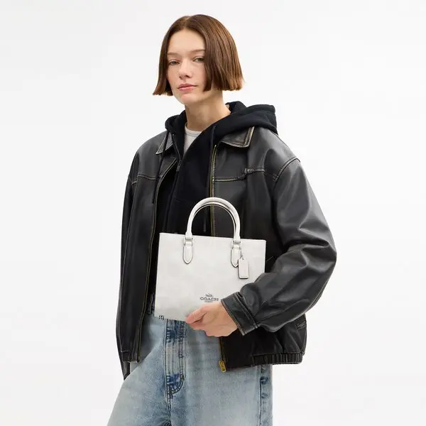 COACH OUTLET Coach Maggie Tote In Signature Canvas - Silver/white/chalk