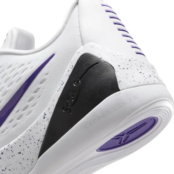 Nike Kobe Ix Elite Low Em Protro Basketball Shoes - White