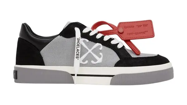Off-White Vulcanized Low Top Sneakers - Grey Black