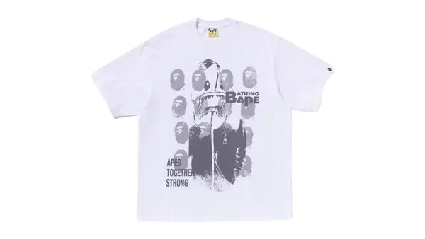 A BATHING APE Spray Print Logo Relaxed Fit Tee Shirt - White