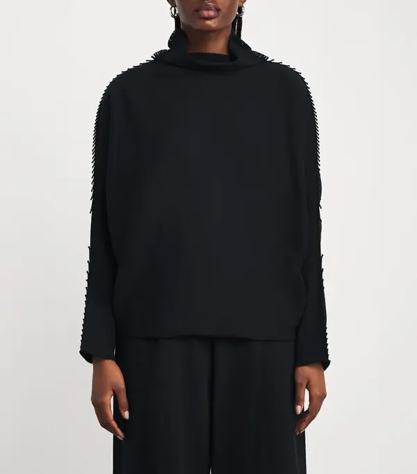 Issey Miyake Campagne High-neck Sweater