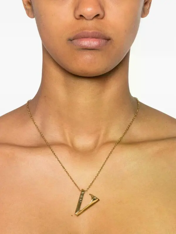 Versace V-pendant Chain Necklace