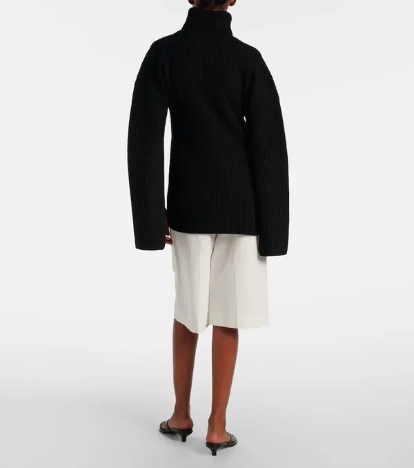TOTEME Ribbed-knit Wool Turtleneck Sweater - Black