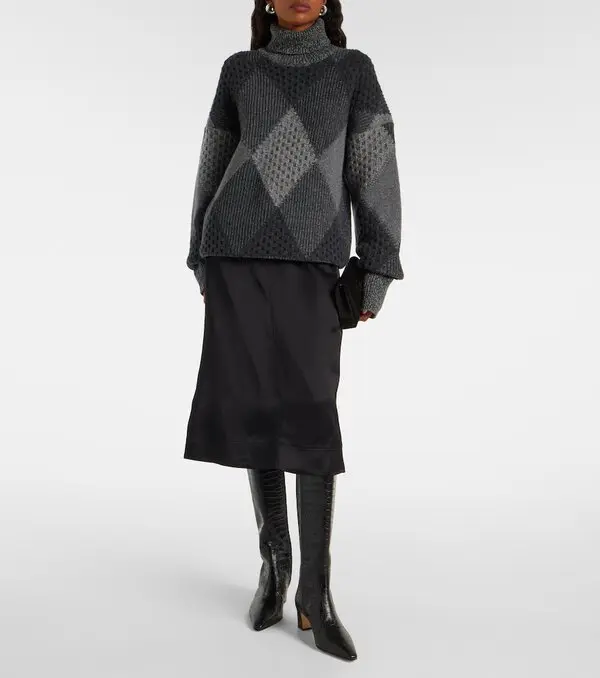 Manolo Blahnik Penelope Leather Knee-high Boots
