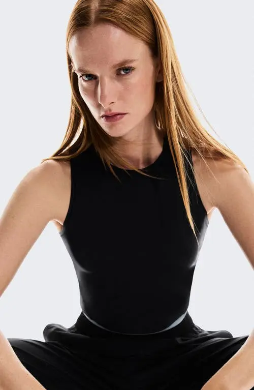 On Studio Crop Tank - Black