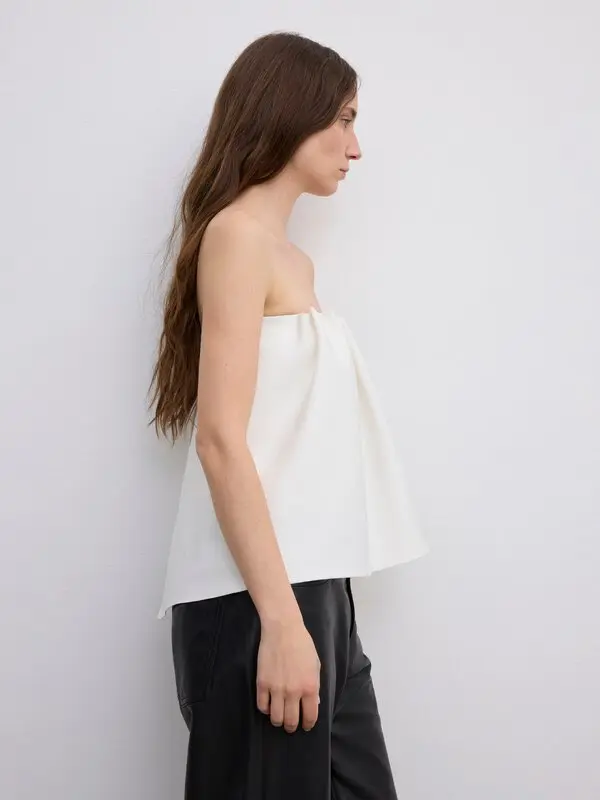 HOUSE OF DAGMAR Ruched Strapless Top