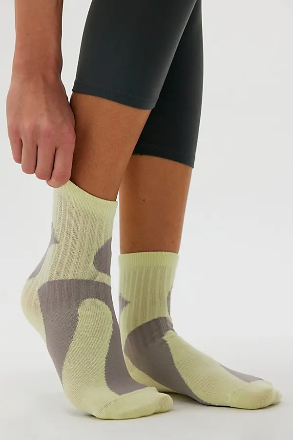 On Liquid Logo High Socks Pack - Zinc Linen