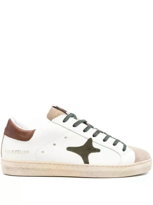 AMA-BRAND Suede Star Sneakers