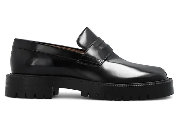 MAISON MARGIELA Tabi Loafer - Black