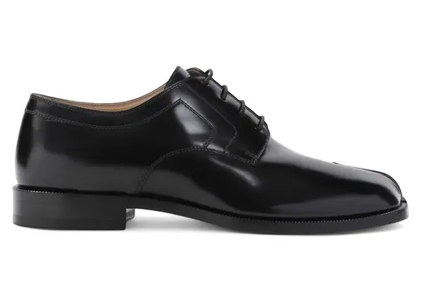MAISON MARGIELA Tabi Lace-up - Black