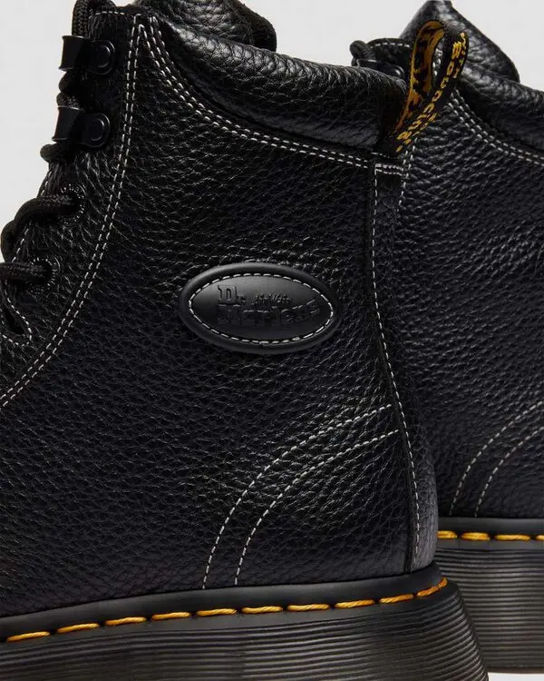 Dr. Martens Buzz 8-eye Boots