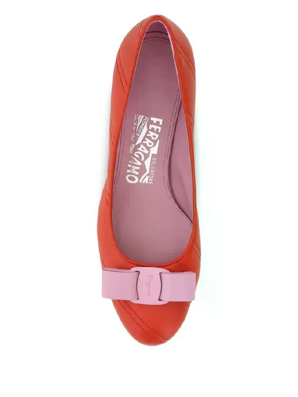 FERRAGAMO Signature Vara Bow Detail Pumps - Red