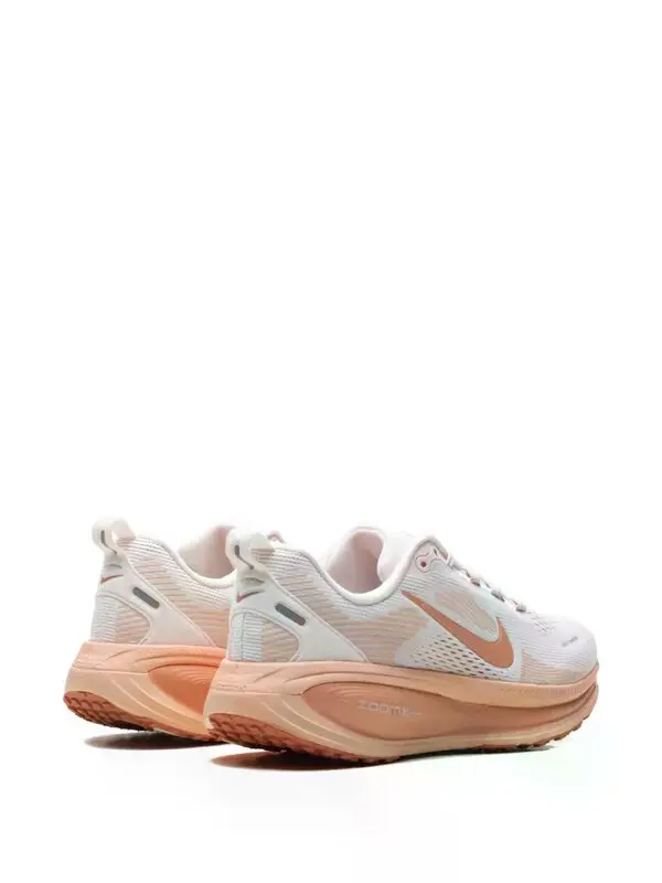 Nike Vomero 18 Sneakers - White