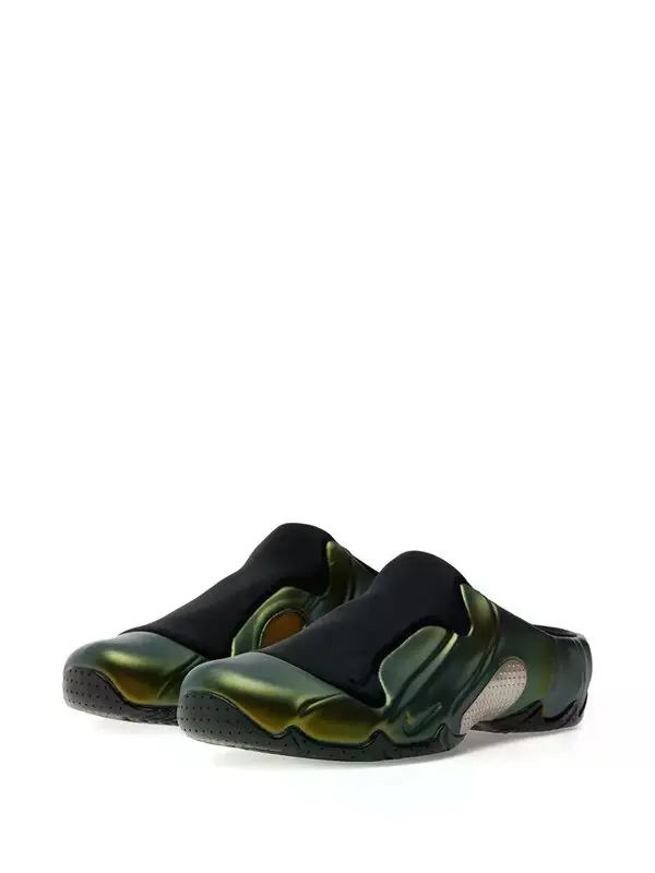 Nike Clogposite Slip-ons - Green