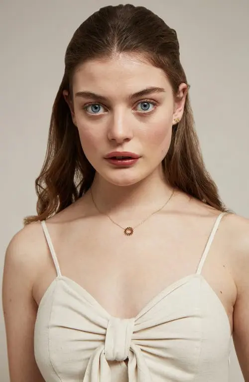 Estée Lauder Modern Floral Pendant Necklace
