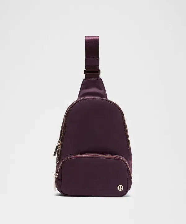 Lululemon Everywhere Sling Bag 4.2l - Black Plum