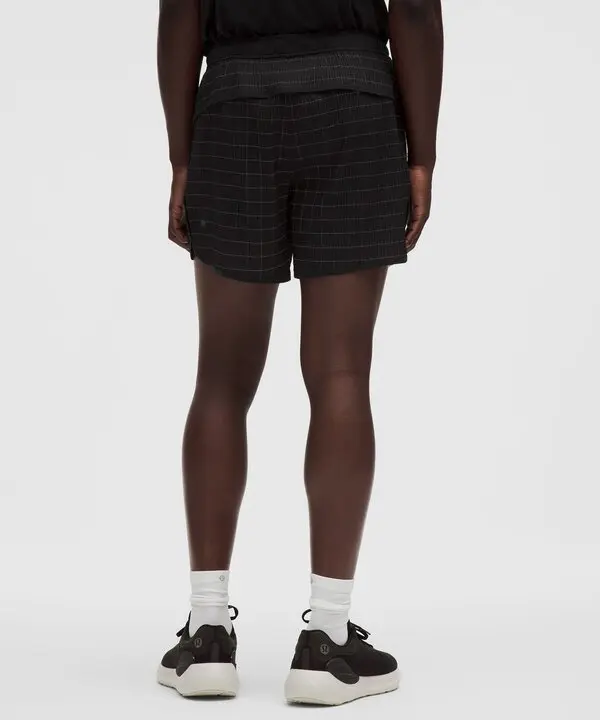 Lululemon Mile Maker Reflective Linerless Short 6 - Black