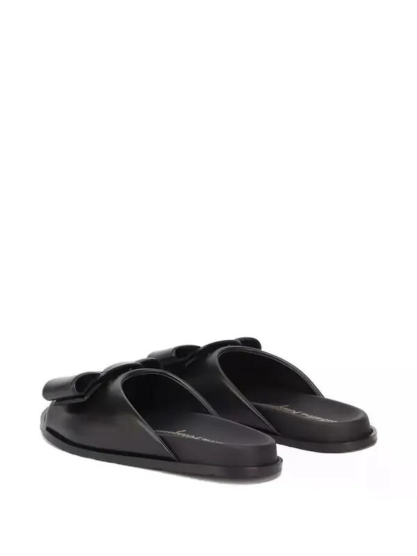 FERRAGAMO Vara Bow Leather Flat Sandals - Black