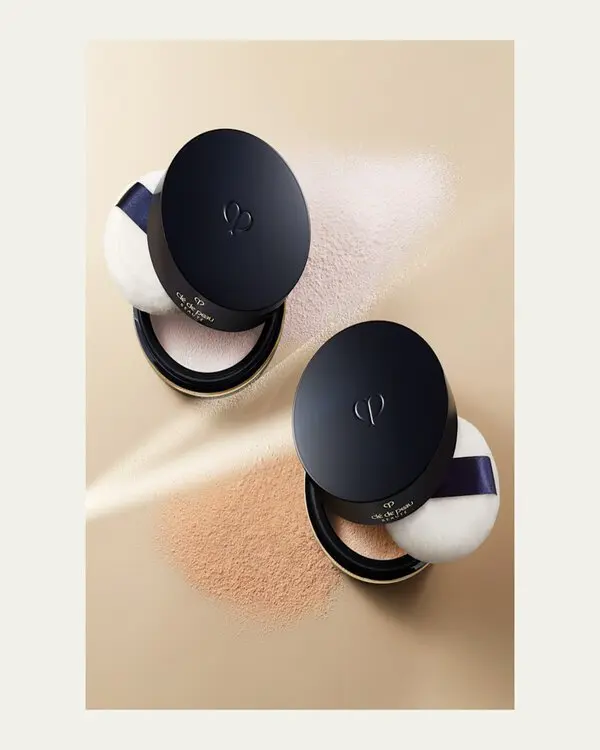 CLE DE PEAU BEAUTE Translucent Loose Powder - Light Medium