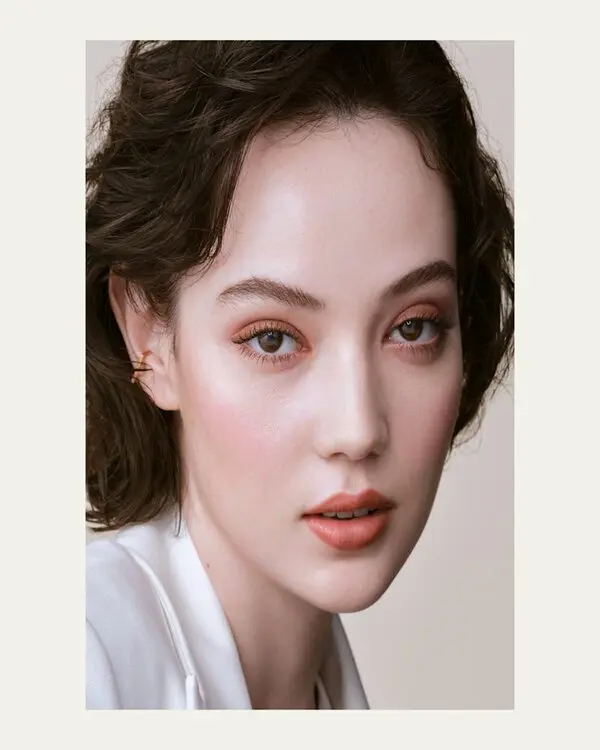 CLE DE PEAU BEAUTE Translucent Loose Powder - Light Medium