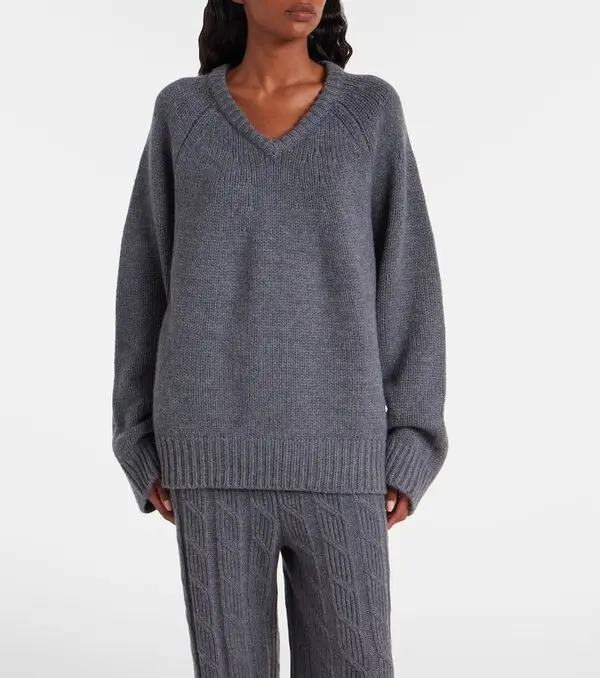 LISA YANG Oia Oversized Cashmere Sweater