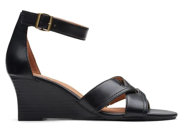 Clarks Cielo Charm Leather Sandals