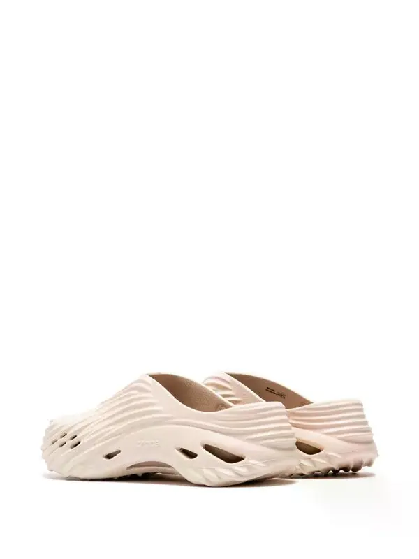 CROCS Echo Wave Mules - Neutrals